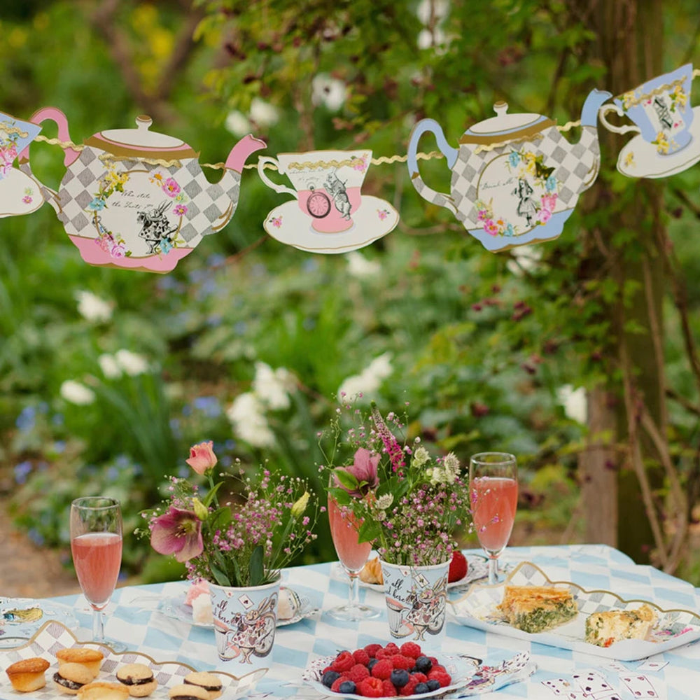 Truly Alice Teapot Bunting - 4m – Party Packs